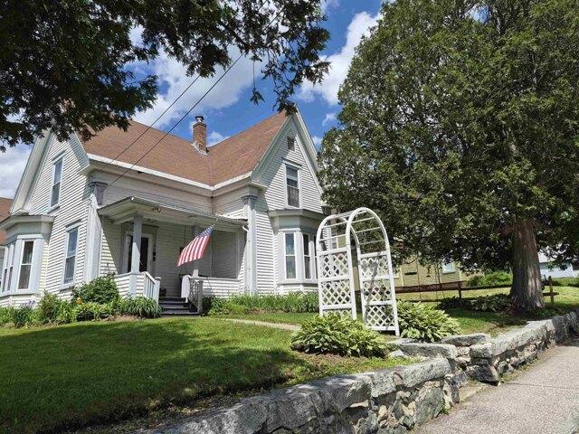 4 bedroom, Lancaster NH 03584 104654196