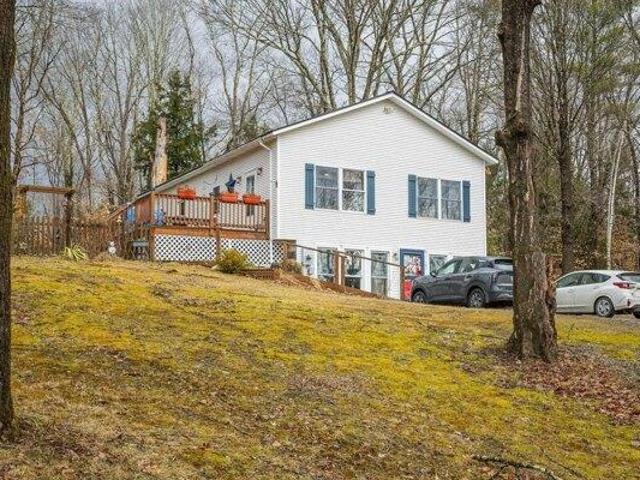 4 bedroom, Langdon NH 03602 LS101801929