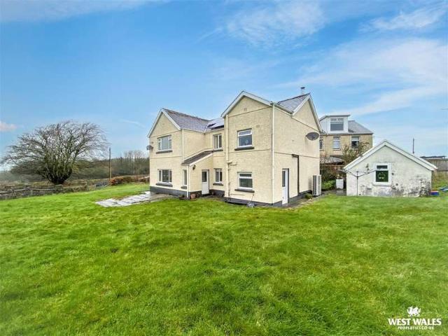4 Bedroom Detached House