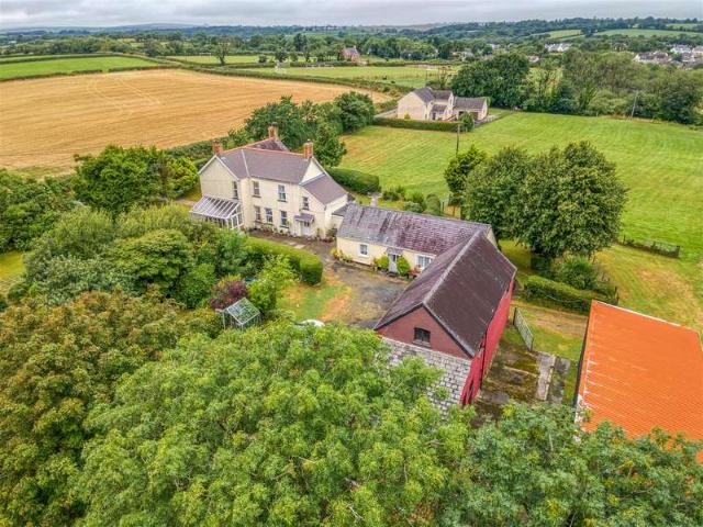 4 Bedroom Land Commercial