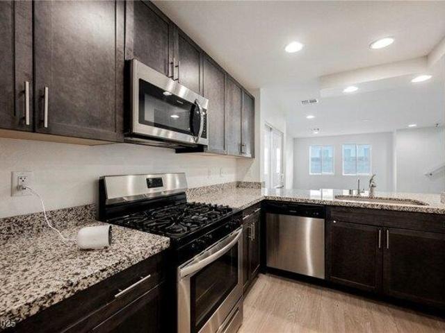 4 bedroom, Las Vegas NV 89115 88567480
