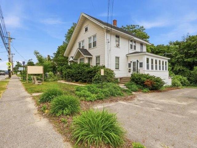 4 bedroom, Lewiston ME 04240 104232841
