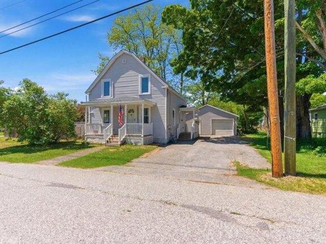 4 bedroom, Lewiston ME 04240 103127642