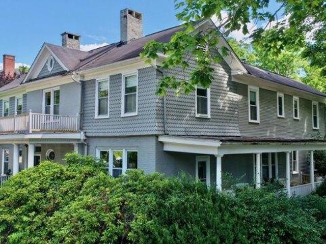 4 bedroom, Lewisburg WV 24901 104899415