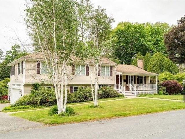 4 bedroom, Lexington MA 02420 102592053