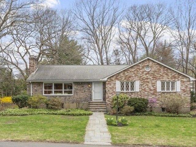 4 bedroom, Lexington MA 02421 102594275
