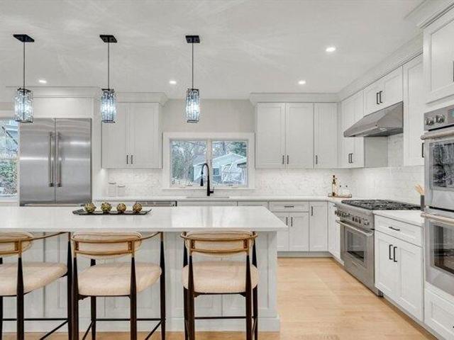 4 bedroom, Lexington MA 02421 102762216
