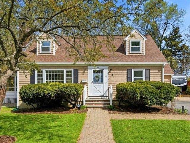 4 bedroom, Lexington MA 02421 103441755