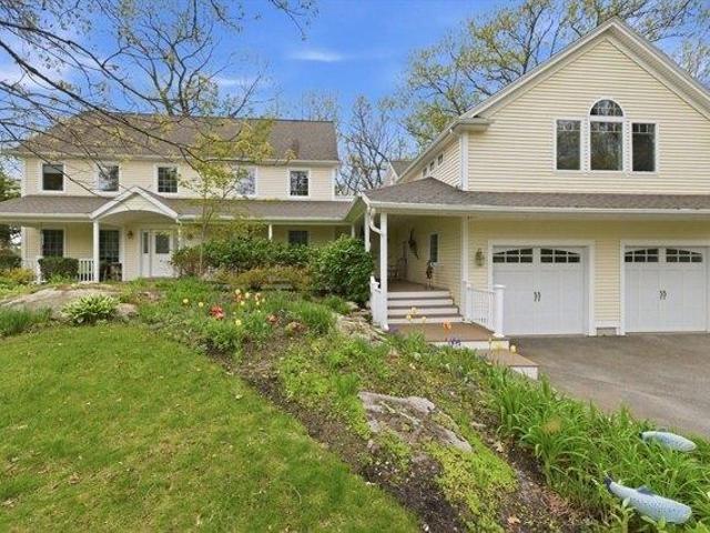 4 bedroom, Lexington MA 02421 104605330