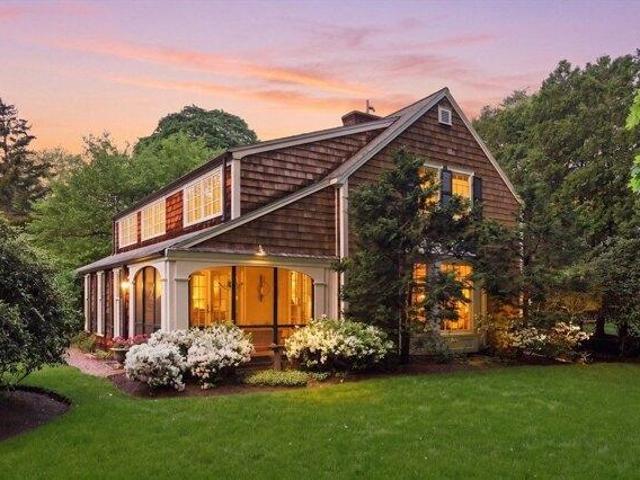 4 bedroom, Lexington MA 02421 104609252