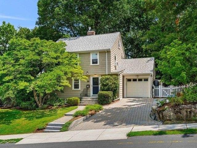 4 bedroom, Lexington MA 02421 105114580