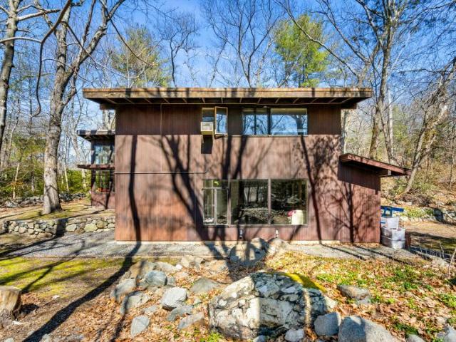 4 bedroom, Lexington MA 02421 63326171
