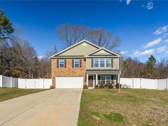 4 bedroom, Lexington NC 27295 104906725