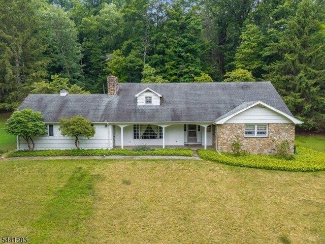 4 bedroom, Lebanon NJ 07830 104408346