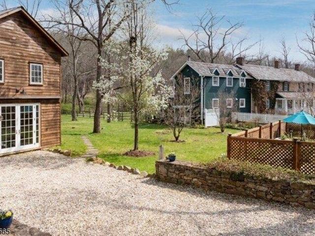 4 bedroom, Lebanon NJ 08826 LS102283095