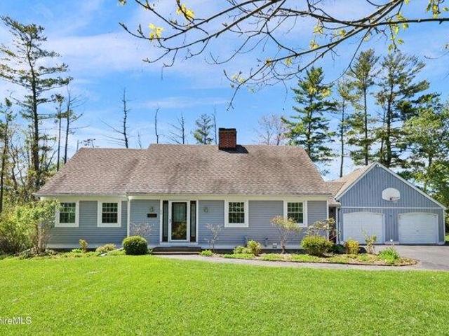 4 bedroom, Lee MA 01238 103433491