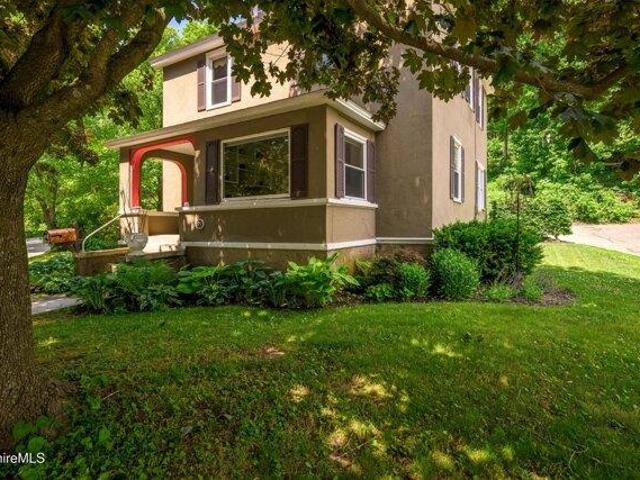 4 bedroom, Lee MA 01238 104442262