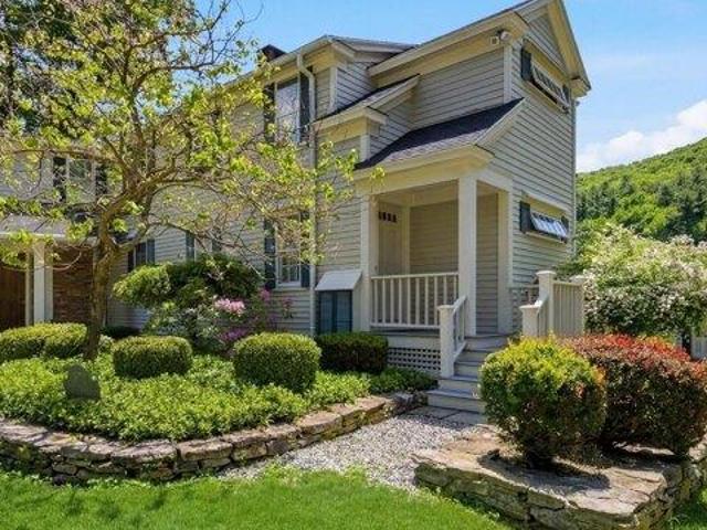 4 bedroom, Lee MA 01238 105175281