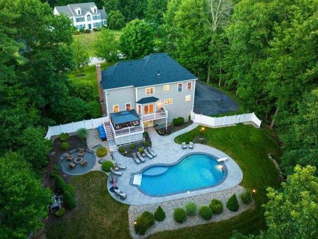 4 bedroom, Lee NH 03861 104809393