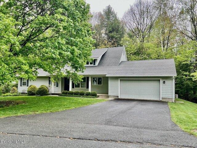 4 bedroom, Lenox MA 01240 102372794