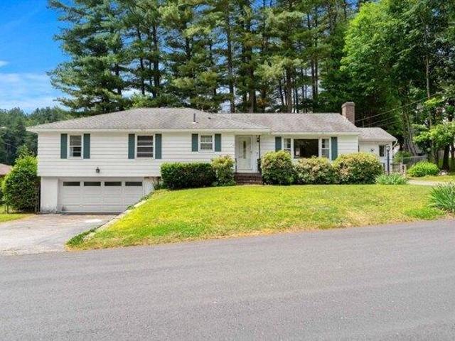 4 bedroom, Leominster MA 01453 104540821