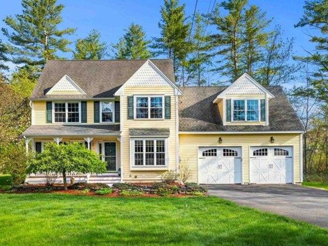 4 bedroom, Litchfield NH 03052 104112736