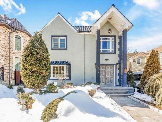 4 bedroom, Little Neck NY 11362 LS101781241
