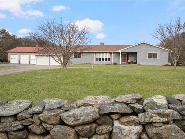 4 bedroom, Little Compton RI 02837 LS102257667