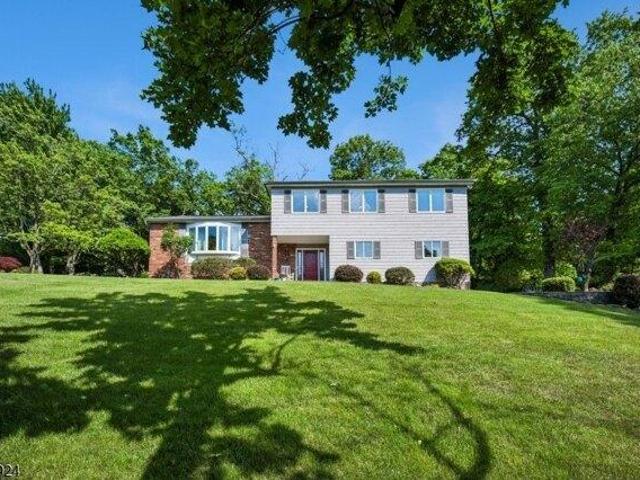 4 bedroom, Livingston NJ 07039 104834833
