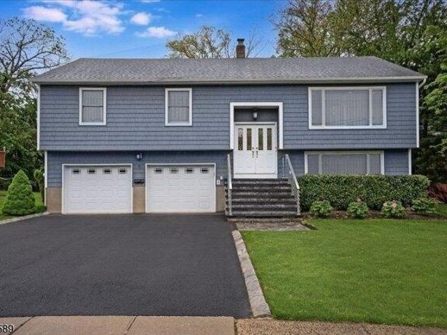 4 bedroom, Livingston NJ 07039 104300046
