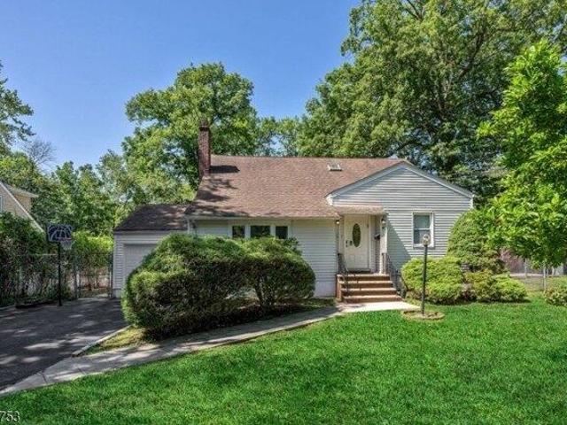 4 bedroom, Livingston NJ 07039 104373719