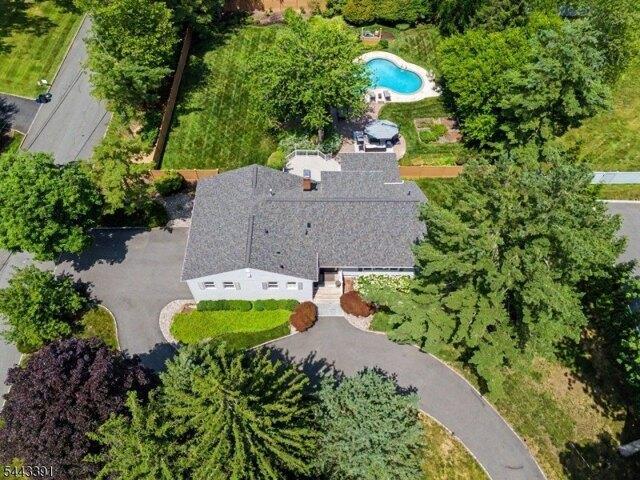 4 bedroom, Livingston NJ 07039 105126162