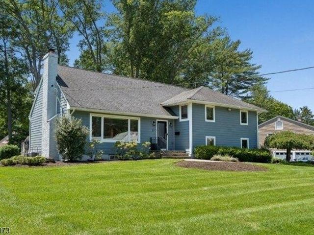 4 bedroom, Livingston NJ 07039 105126363