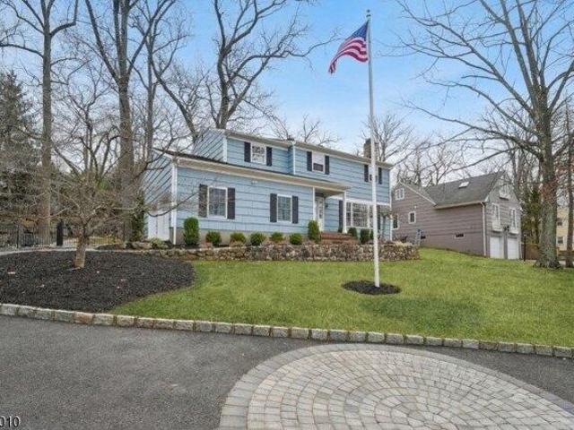 4 bedroom, Livingston NJ 07039 LS102707647