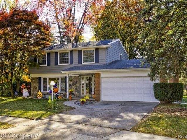4 bedroom, Livonia MI 48154 96015374