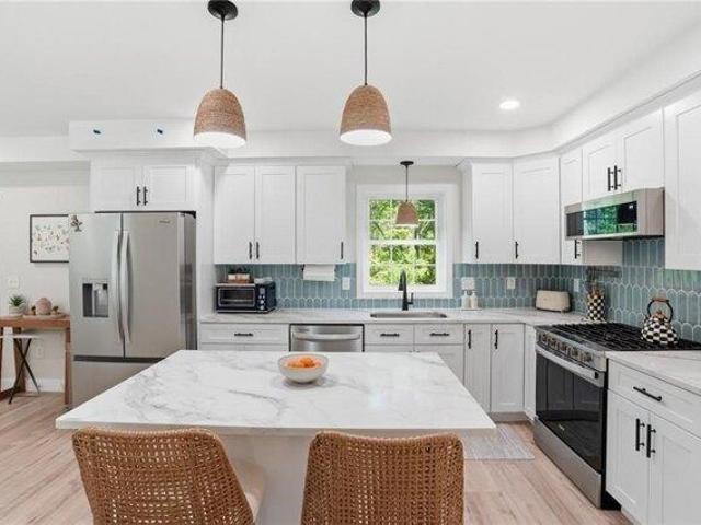 4 bedroom, Lincoln RI 02865 104850871
