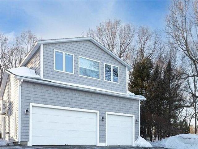 4 bedroom, Lincoln RI 02865 LS102633676