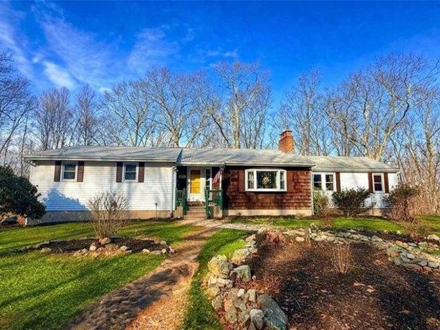 4 bedroom, Lincoln RI 02865 LS103019909