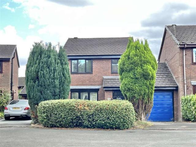 4 Bedroom Link Detached House