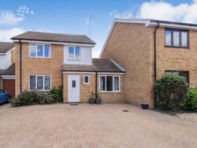 4 Bedroom Link Detached House