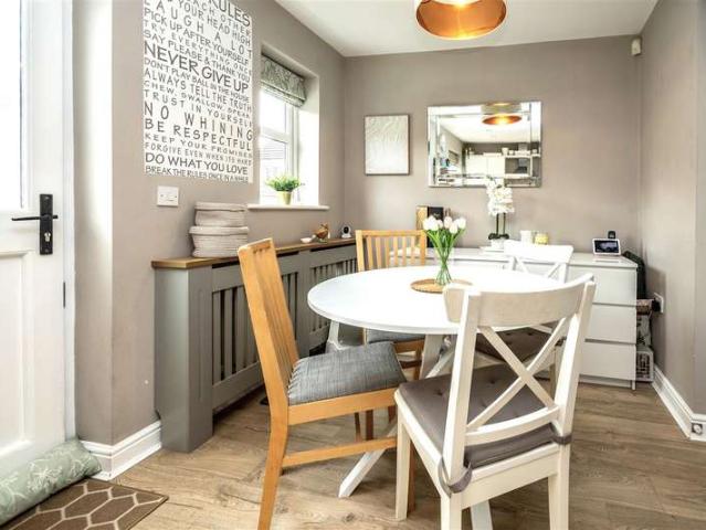 4 Bedroom Link Detached House