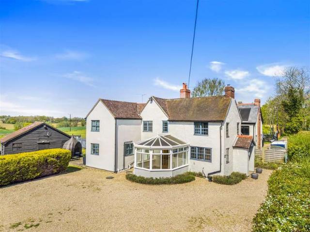 4 Bedroom Link Detached House
