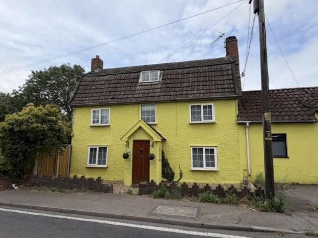4 Bedroom Link Detached House