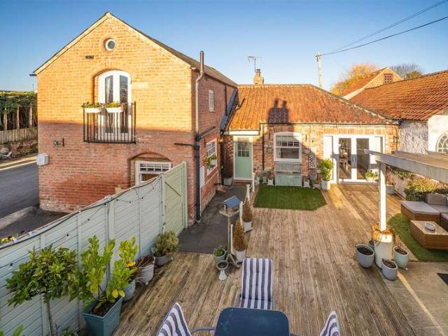 4 Bedroom Link Detached House
