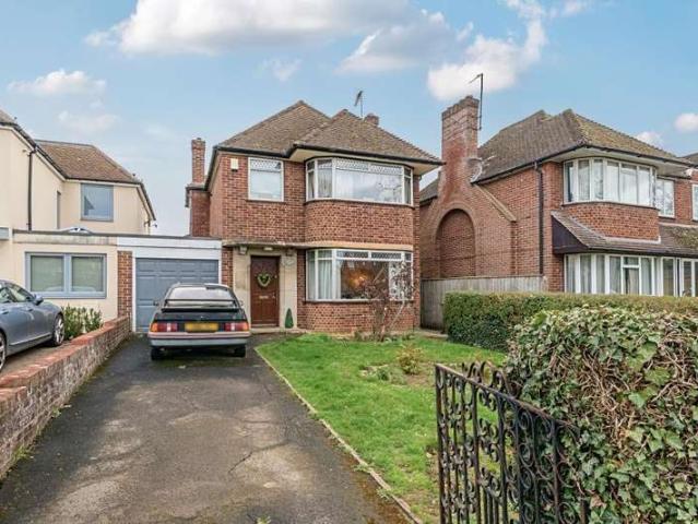 4 Bedroom Link Detached House