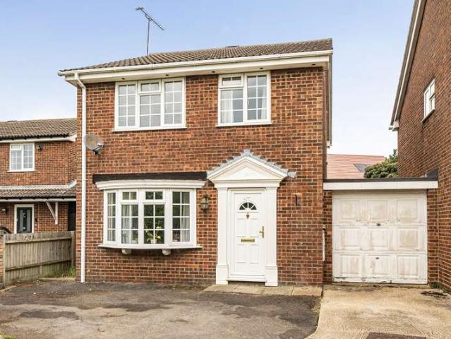 4 Bedroom Link Detached House