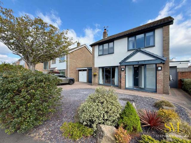 4 Bedroom Link Detached House