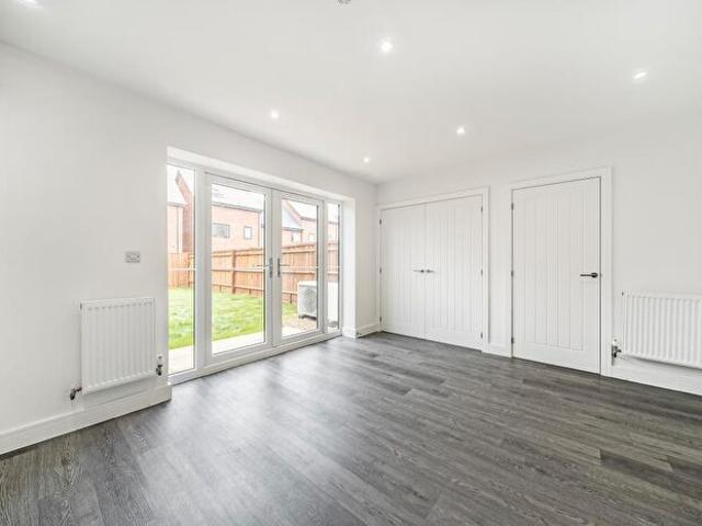4 Bedroom Link Detached House To Rent In Aylesbury, Oxfordshire, HP21
