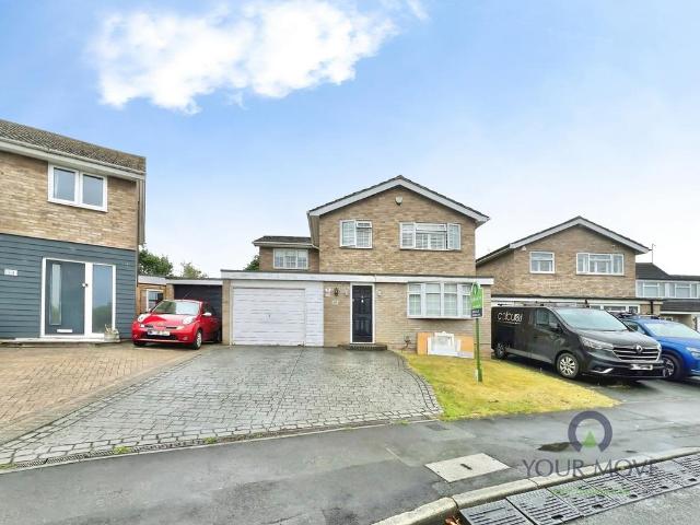 4 bedroom link detached house for sale