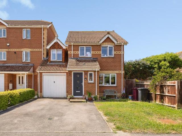 4 bedroom link detached house for sale